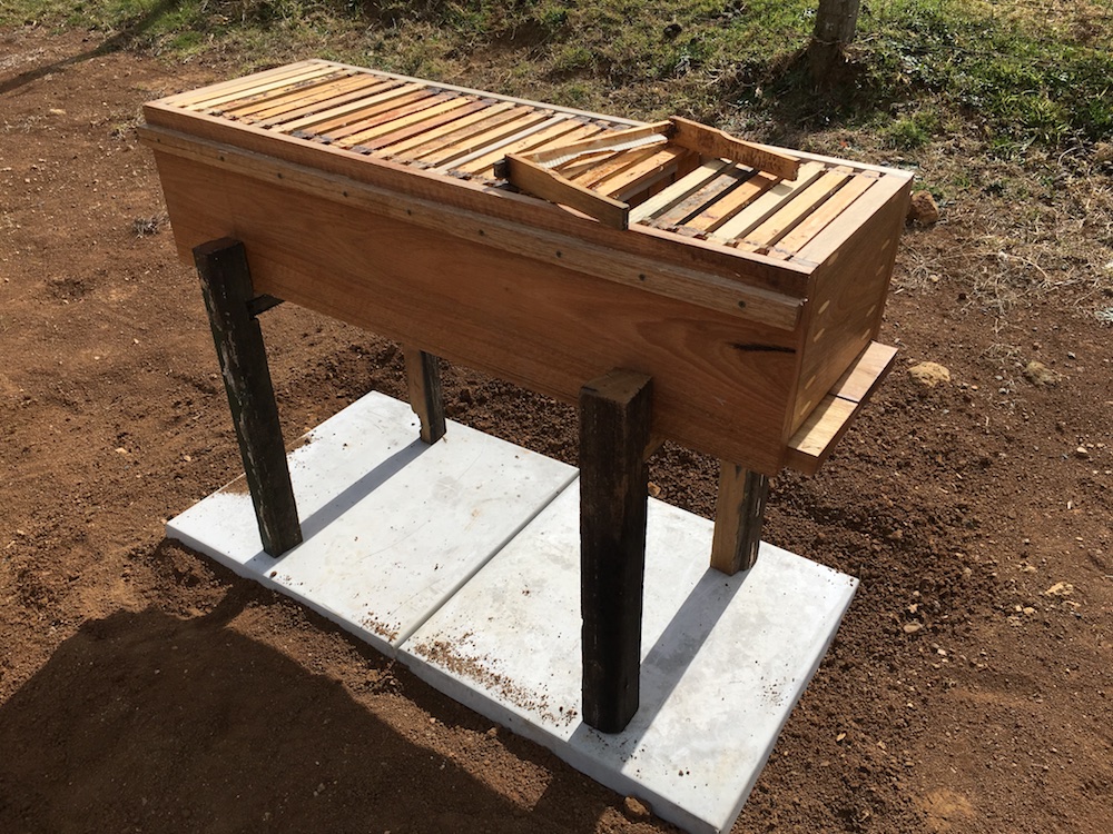 Creating a horizontal Warré hive – Fire Mountain Permaculture
